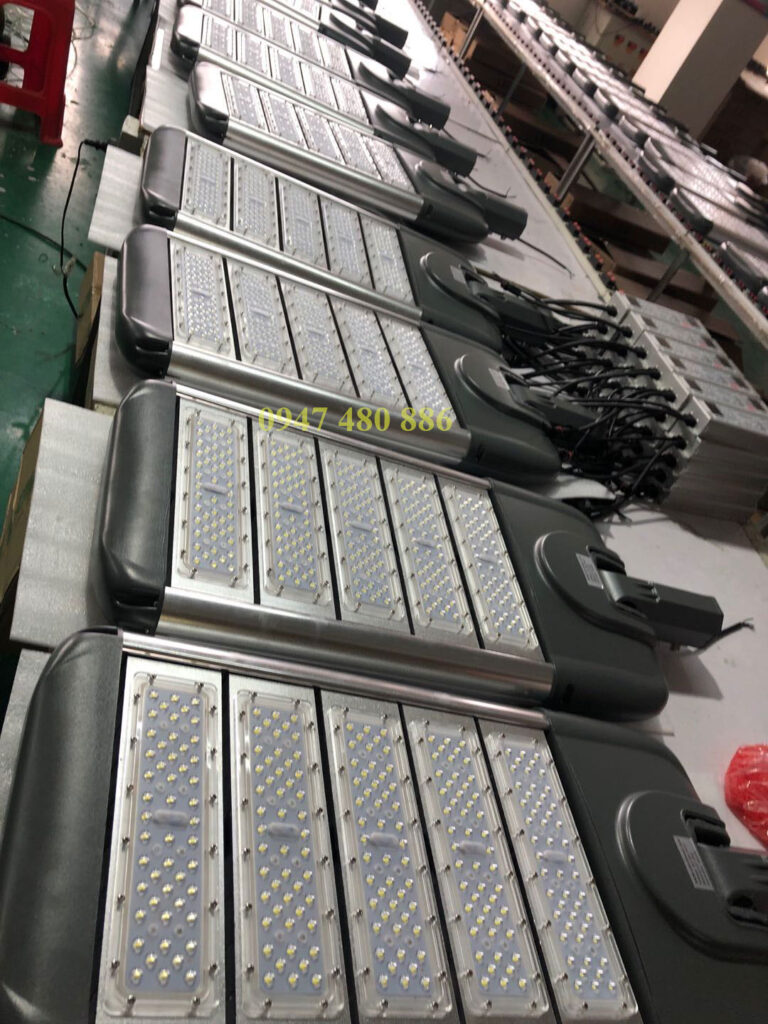 Đèn đường led 120w - Đèn đường led L28 - kết nối GPRS chống sét 10kv